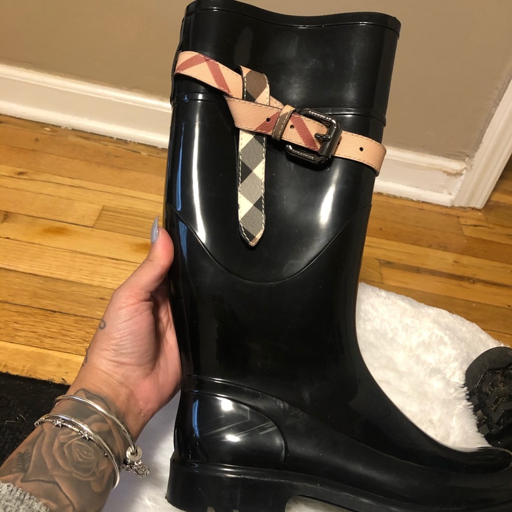 - Burberry Nova Check Rain Boots - Gem